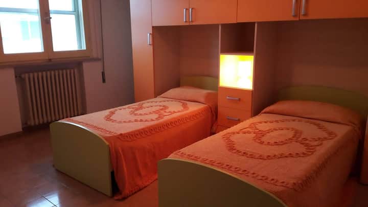 Trilocale A Riccione Con Parcheggio Gratuito - Riccione