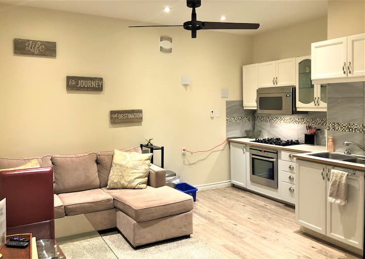 Luxury Open Concept 1br+den, Close To Go - Burlington