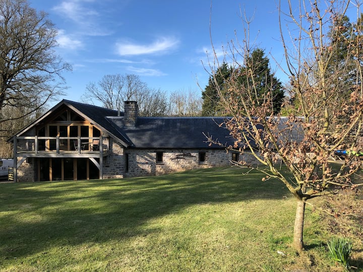 Beautiful Barn Conversion Close To Cardiff - Vale of Glamorgan