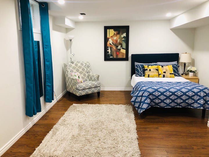 Relaxing Clean Basement In A Great Location - Oakville