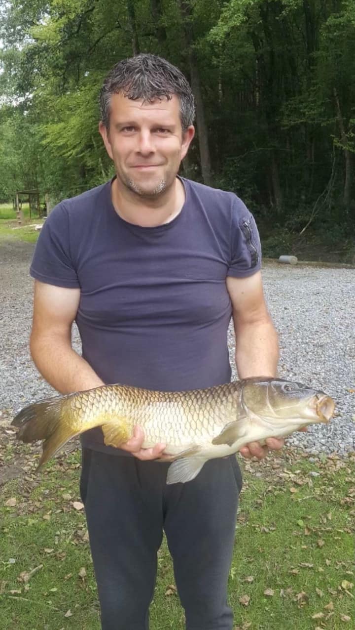 Le Chalet De Lola Calme Assuré Avec éTang De Pêche - Fourmies