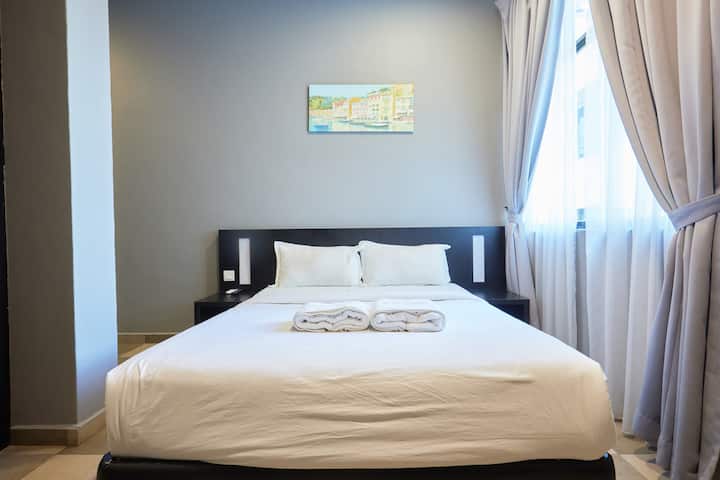 Clean And Cozy Room For Two Person At Elite Hotel - Muar