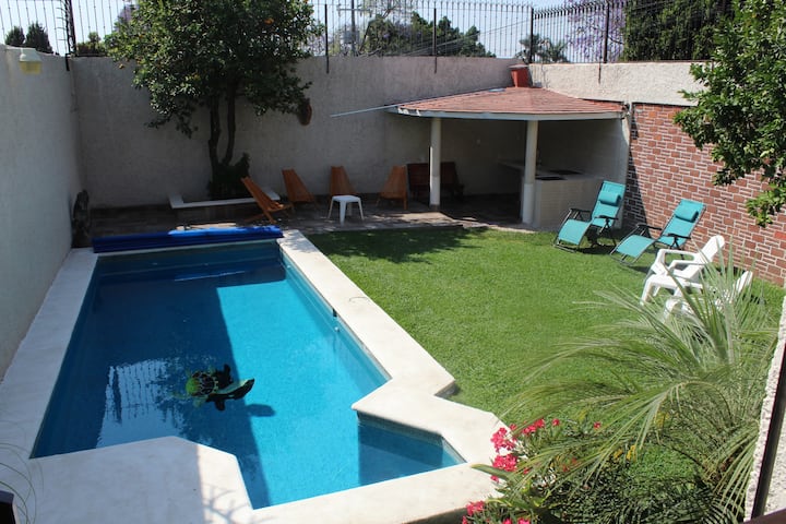 Bonita Casa Con Alberca Y Jardín Privado - Cuernavaca