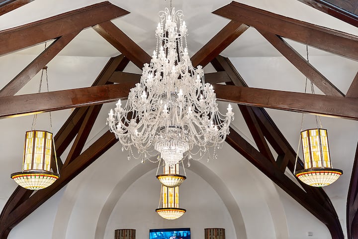 Stayhaven -A Converted Historic Church 8500+ Sqft! - Bridgeport, PA