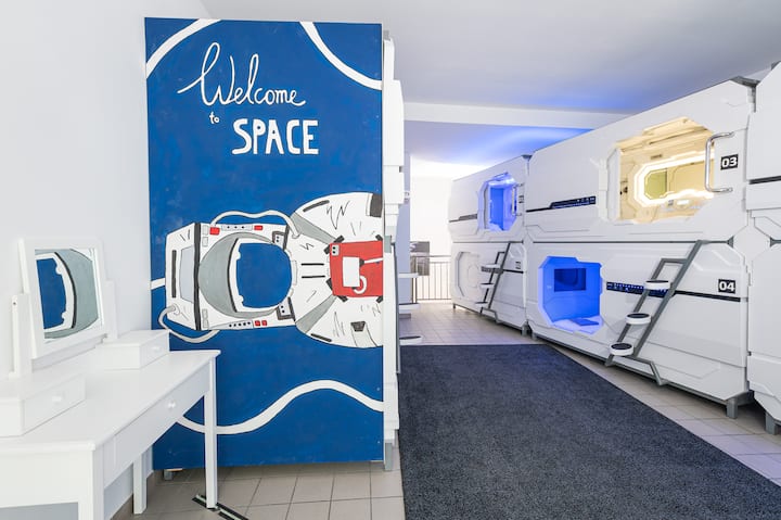 Space Homes - Inner City (Capsule 03) - Vienna