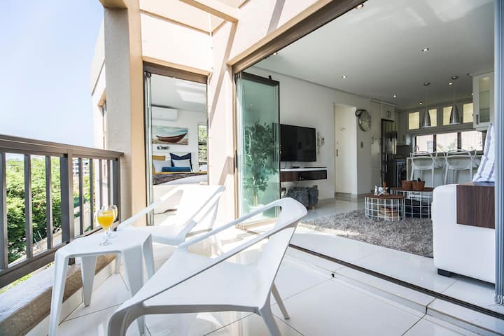 The Shades 48, Beautiful One Bedroom Apartment. - Umhlanga