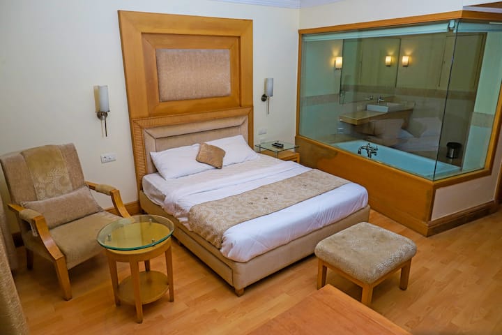 Ultra Luxury Room With Bathtub - Gurugram