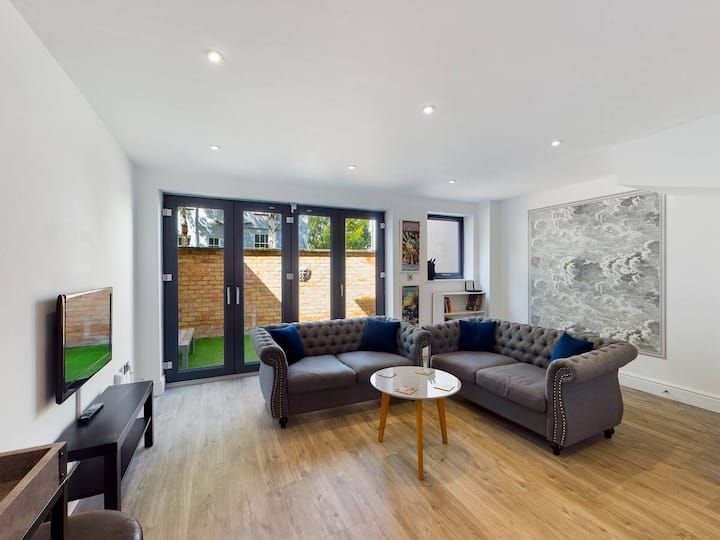 Quiet Mews House In Central Cheltenham - Gloucestershire