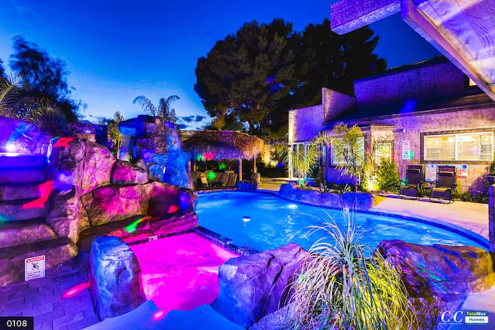 Cc2 Spacieuse Villa De Luxe 9br Avec Piscine De Style Resort - Las Vegas, NV