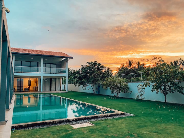 Villa Lagoonscape - Villas for Rent in Negombo, Western Province, Sri ...
