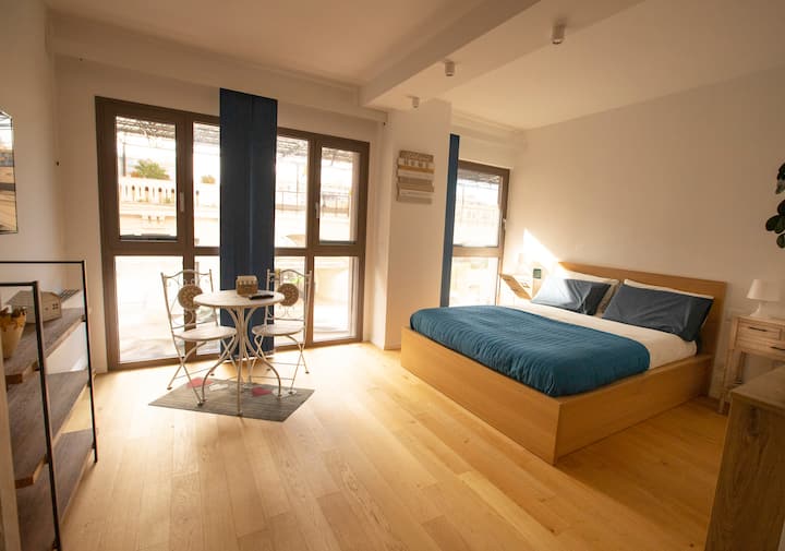 Suite15 Is To Feel At Home Parking Space - Bari