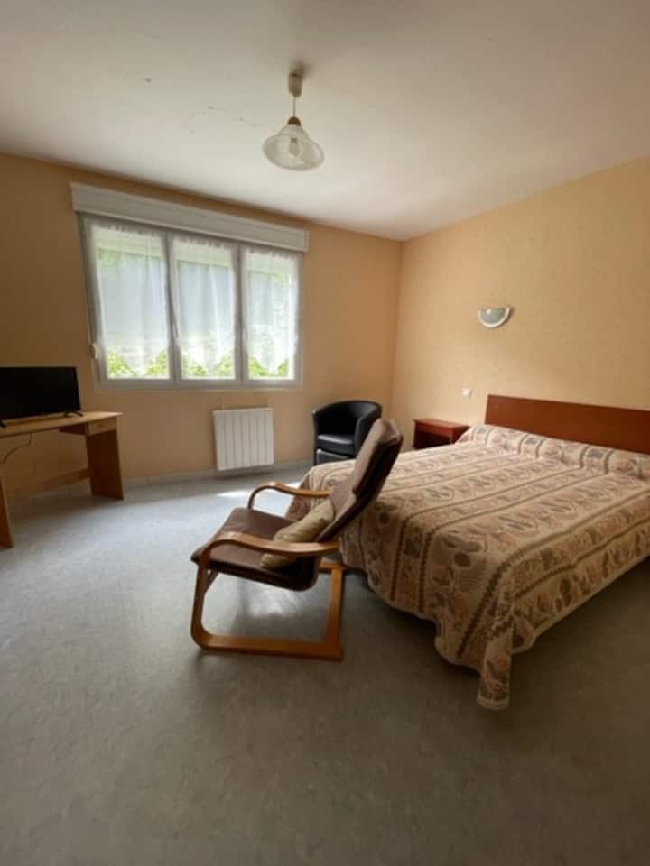 Meublés Aux Abeilles N° 7 / 74 - Bourbonne-les-Bains