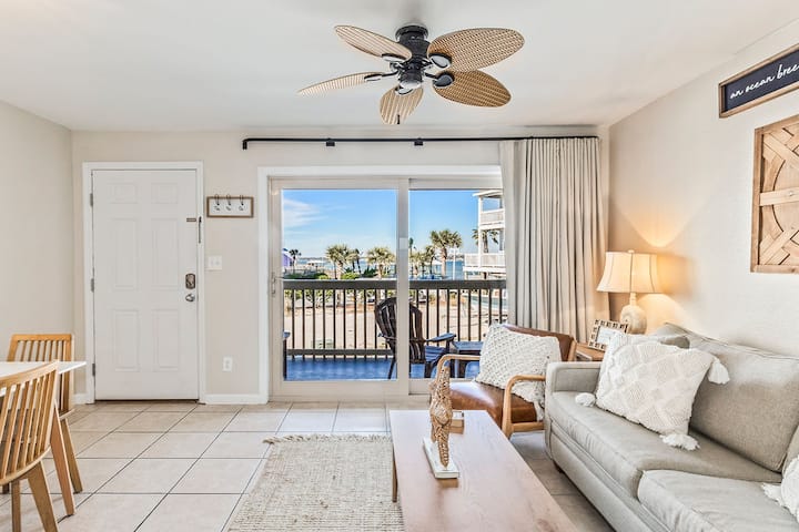 Seaside Escape - Gulf Shores, AL