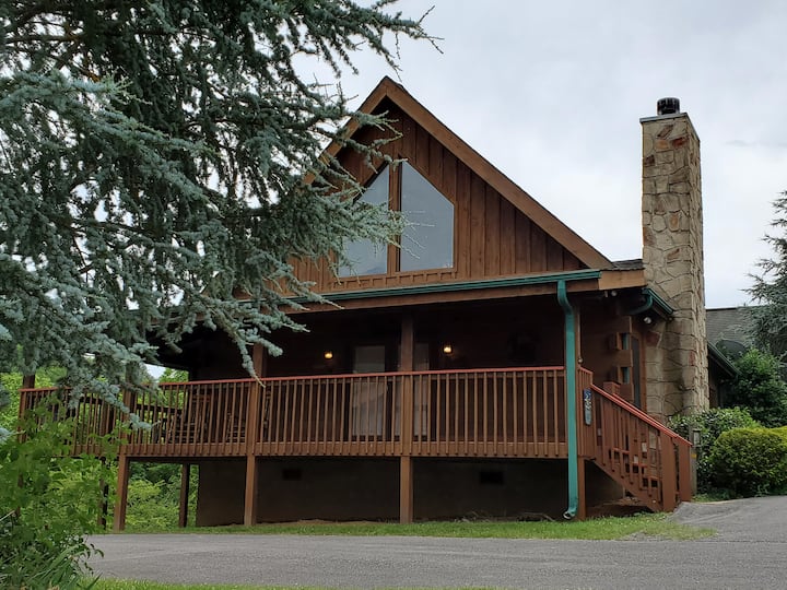 Story Brook: Close To Dollywood, State Park, More! - Sevierville, TN