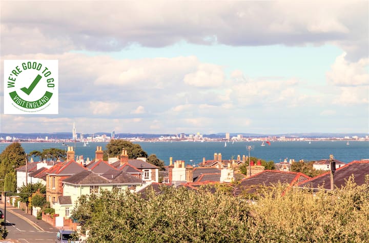 Fabulous 4 Bedroom House In The Beach Town Of Ryde - Isle of Wight