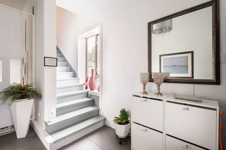 Private 1 Bdrm Space, Your Own Lr, Kitchen, Bath - New Westminster