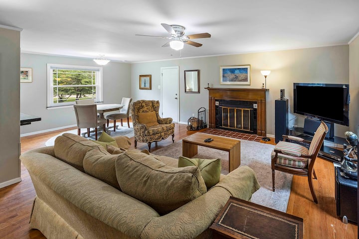 Cozy Cottage - Real Fireplace. Rv & Pet Friendly. - Fort Loudoun Lake, TN