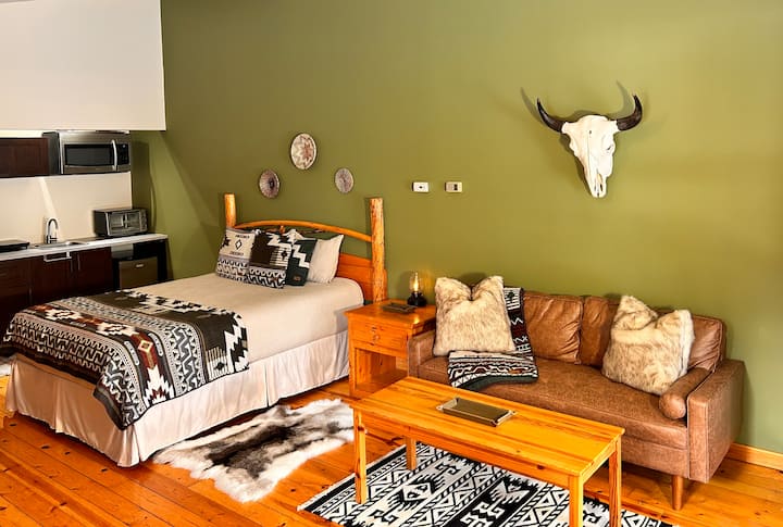 (7)cow Lake Store And Resort Cabin #7 - Alberta