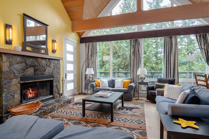 Sensational Snowgoose-stylish-sleeps 10-ev Charger - Whistler