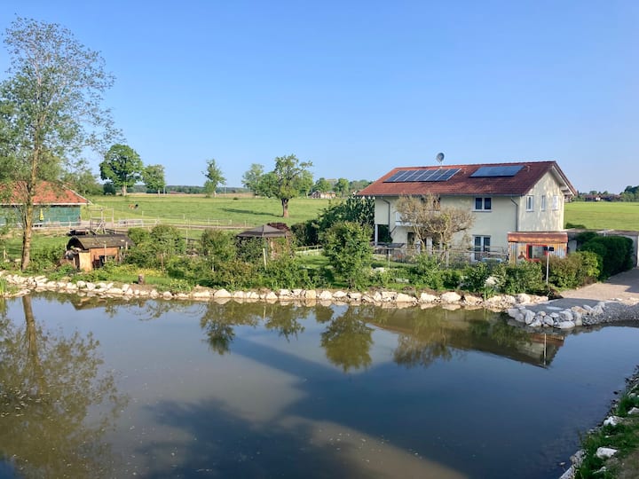 Gemütliche 2-zimmer-wohnung Bei Holzkirchen! - Valley