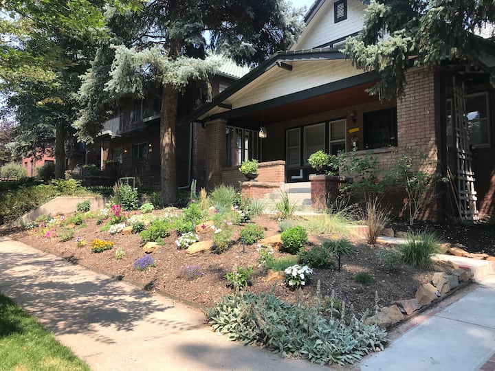 Sunny Private Congress Park Guest Suite - Denver, CO