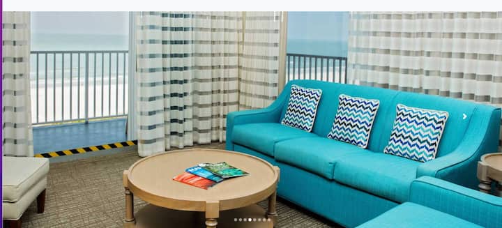 Sleeps 6 - Beach Front Unit W/large Sunset Veranda - Marco Island, FL