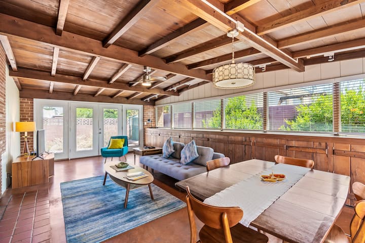 Mid-century Modern Cottage B Near University - Arizona