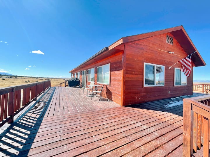 Family Ranch House With Mountain View’s - Crestone, CO
