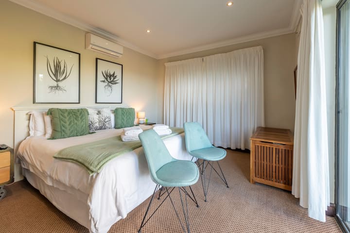 Aloe Suite With Waterfront Views - Knysna