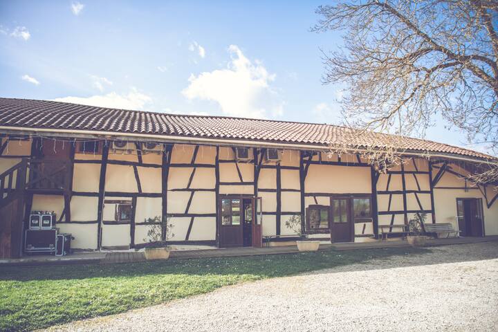 Chambre Dans Un Domaine Bressan - Montrevel-en-Bresse