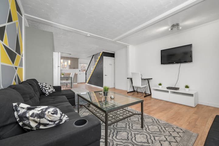 💥Funky & Comfy House 10 Min From Dt Ottawa!💥 - Gatineau
