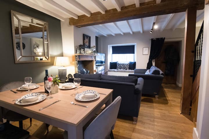 Stunning  Cottage On Chipping Campden High Street - Broadway