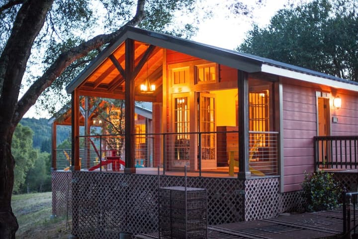 Romantic Tree House At Sss Ranch/resort Napa - Rombauer Vineyards, St Helena