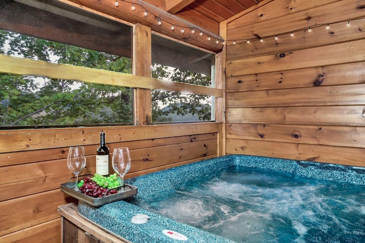 Dollywood* Pool-king Beds*hot Tub*arcade*golf*show - Sevierville, TN