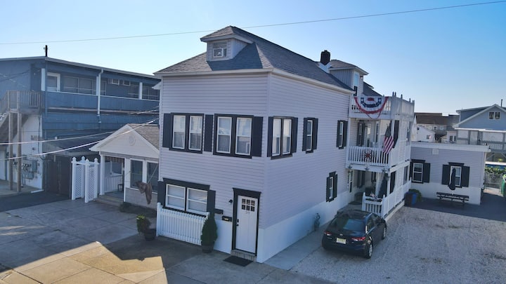 Cheerful Four Bedroom In Beautiful Seaside Park #1 - Seaside Heights