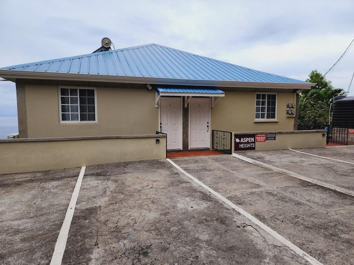 Beautiful And Spacious Seaview Condo #4 - Dominique