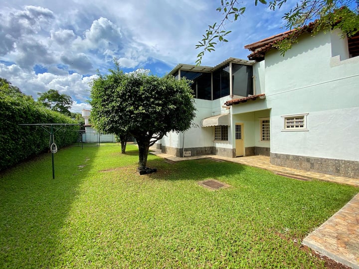Demi-suíte Confortável Em Bela Casa Com áRea Verde - Brasília–Presidente Juscelino Kubitschek Airport (BSB)