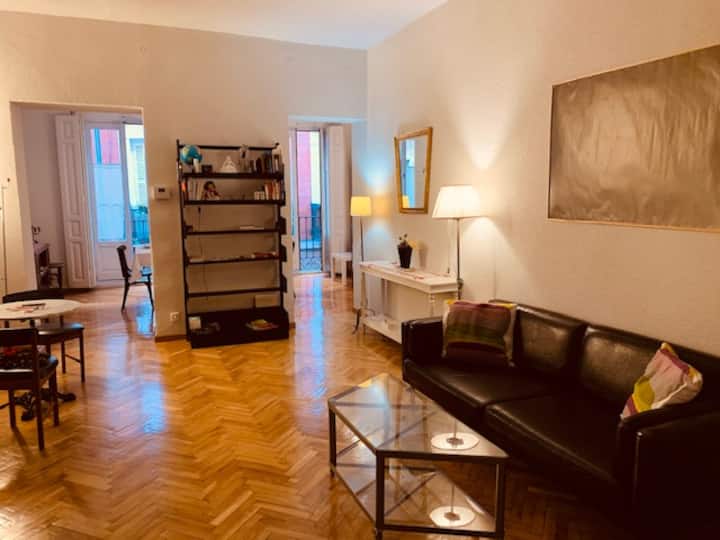 Apartamento En El Madrid Histórico 4pax - Madryt