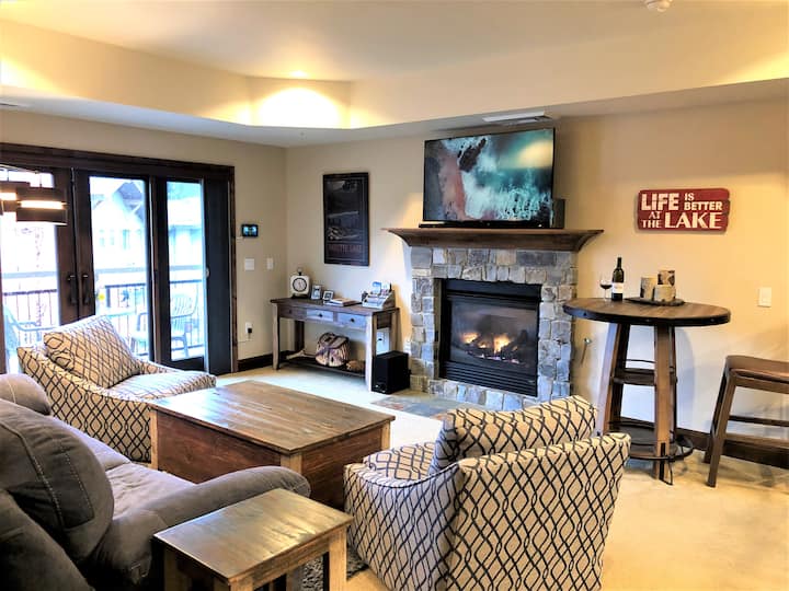 Lake Getaway! Elegant 2br Condo In Downtown Mccall - McCall, ID