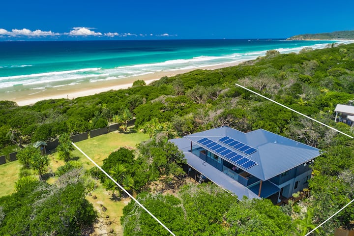 Luxury Beachfront Suite With Beautiful Views - Byron Bay