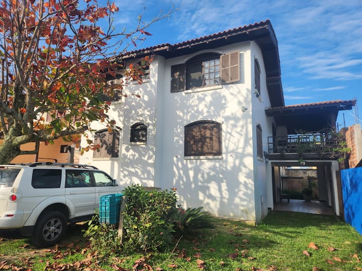 Morrinhos, Casa Ampla E Confortável, Passos Do Mar - Garopaba