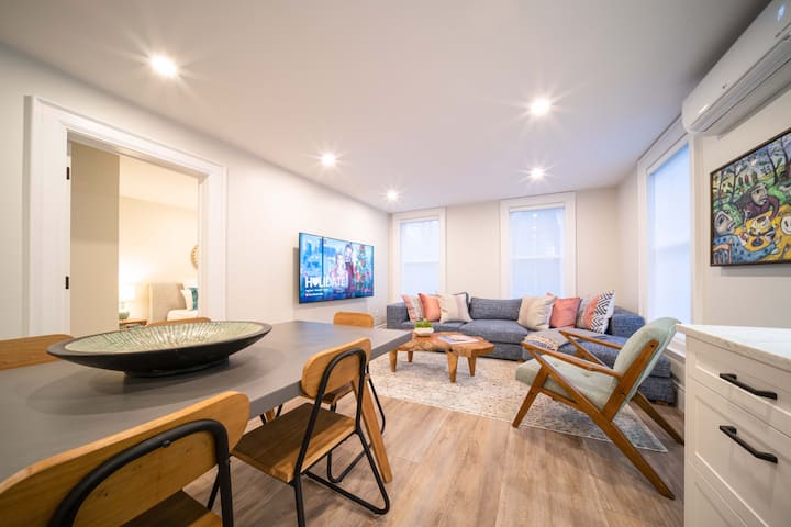 The Hildore 2 Bd/1 Bath Luxury Designer Downtown - Charlottetown