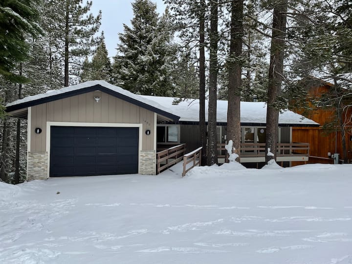 Great Getaway Cabin - South Lake Tahoe, CA