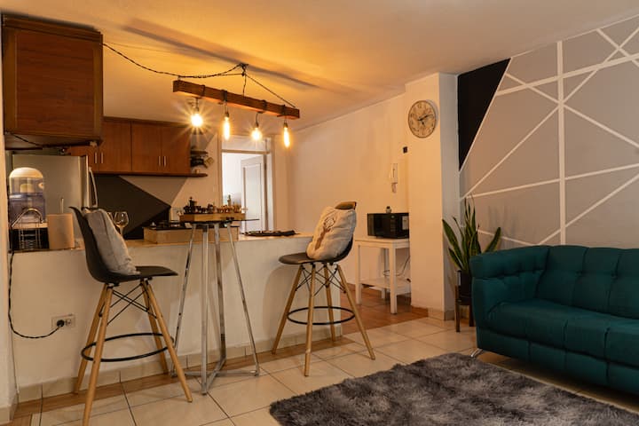 Hermosa Suite-arte !!! Completa, Llena De Detalles - Quito