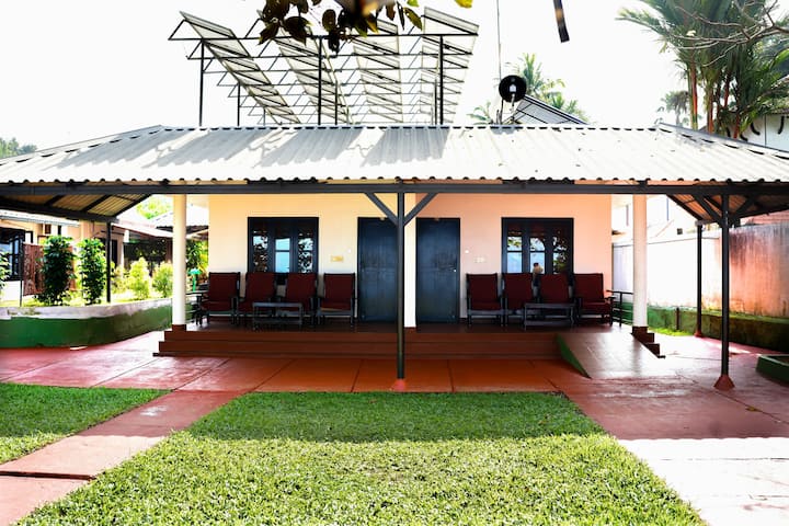 2 Lakefacing Cottages With 4 Bedrooms In Kumarakom - Kumarakom