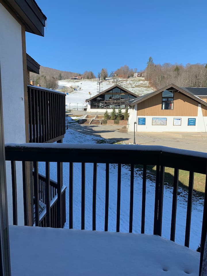 Okemo Mt. Lodge - Sleeps 6 - Ski Access - Ludlow, VT