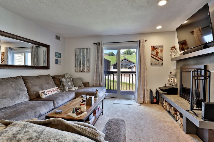 Okemo Mt. Lodge - Sleeps 6 - Ski Access - Ludlow, VT