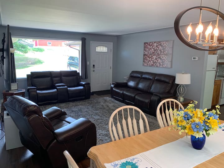 Kassuba Lake Retreat - Gaylord, MI