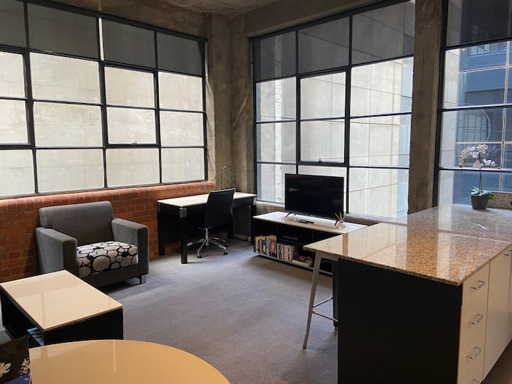 Manhattan On Flinders Lane - One Bedroom Apartment - Melbourne