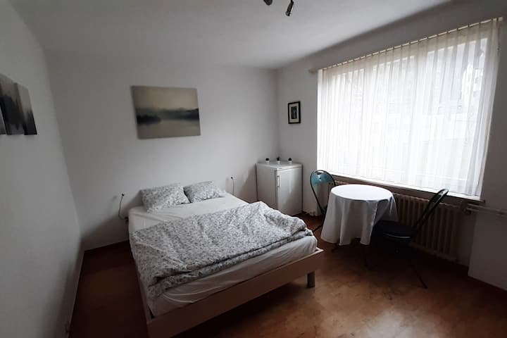 Gemütliches Zimmer Für Zwei Mit Garten - Giswil